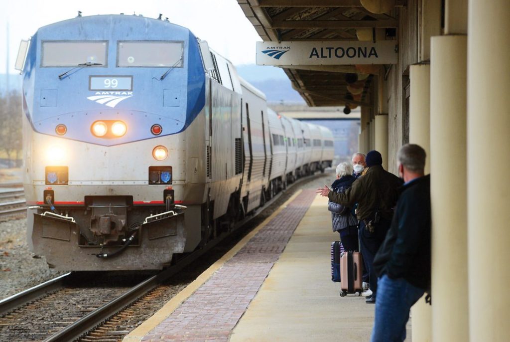 Amtrak Military Discount | Book Your Military/Veteran Fares [2023]