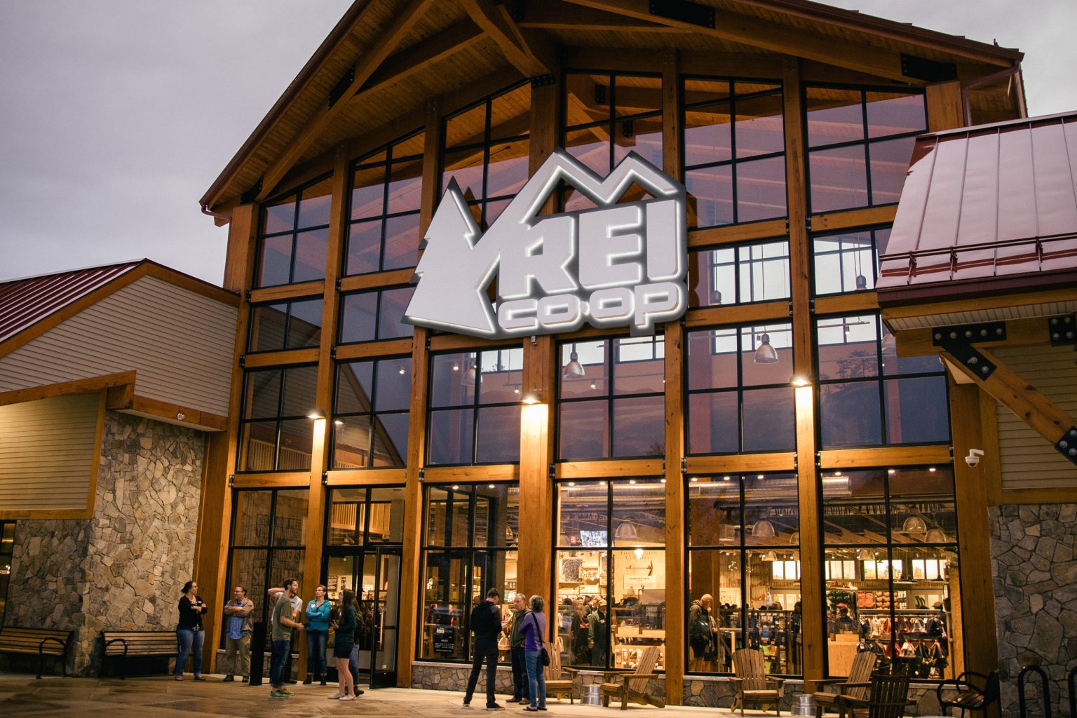 REI Return Policy | Easy Ways To Return Your Gears